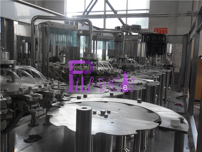 Monoblock Liquid Filling Machine , 5 In 1 Plastic Bottle Pulp Juice Filler